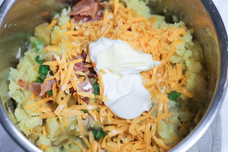 Effortless Instant Pot Loaded Cheesy Mashed Potatoes - The Olive Blogger